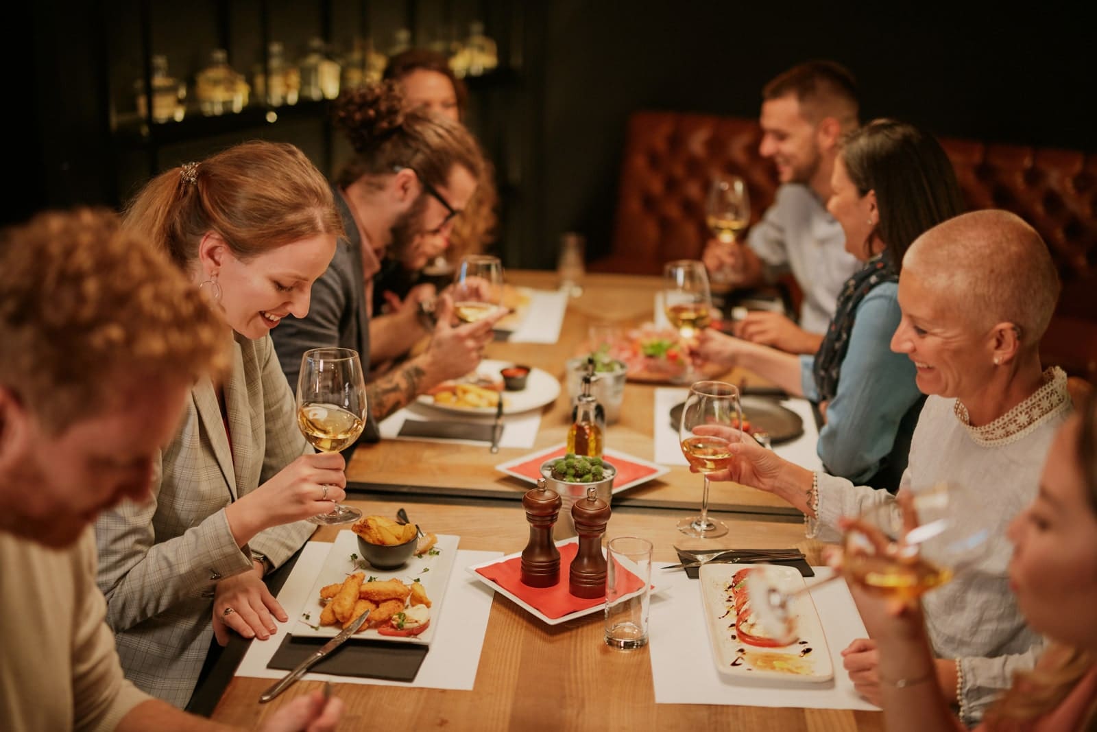Best Restaurants for Large Groups in Nashville: Your Ultimate Guide